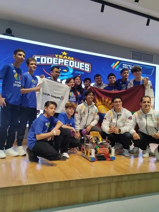 Con robot "Solaris" equipo carabobeño de Codepeques participa por ...